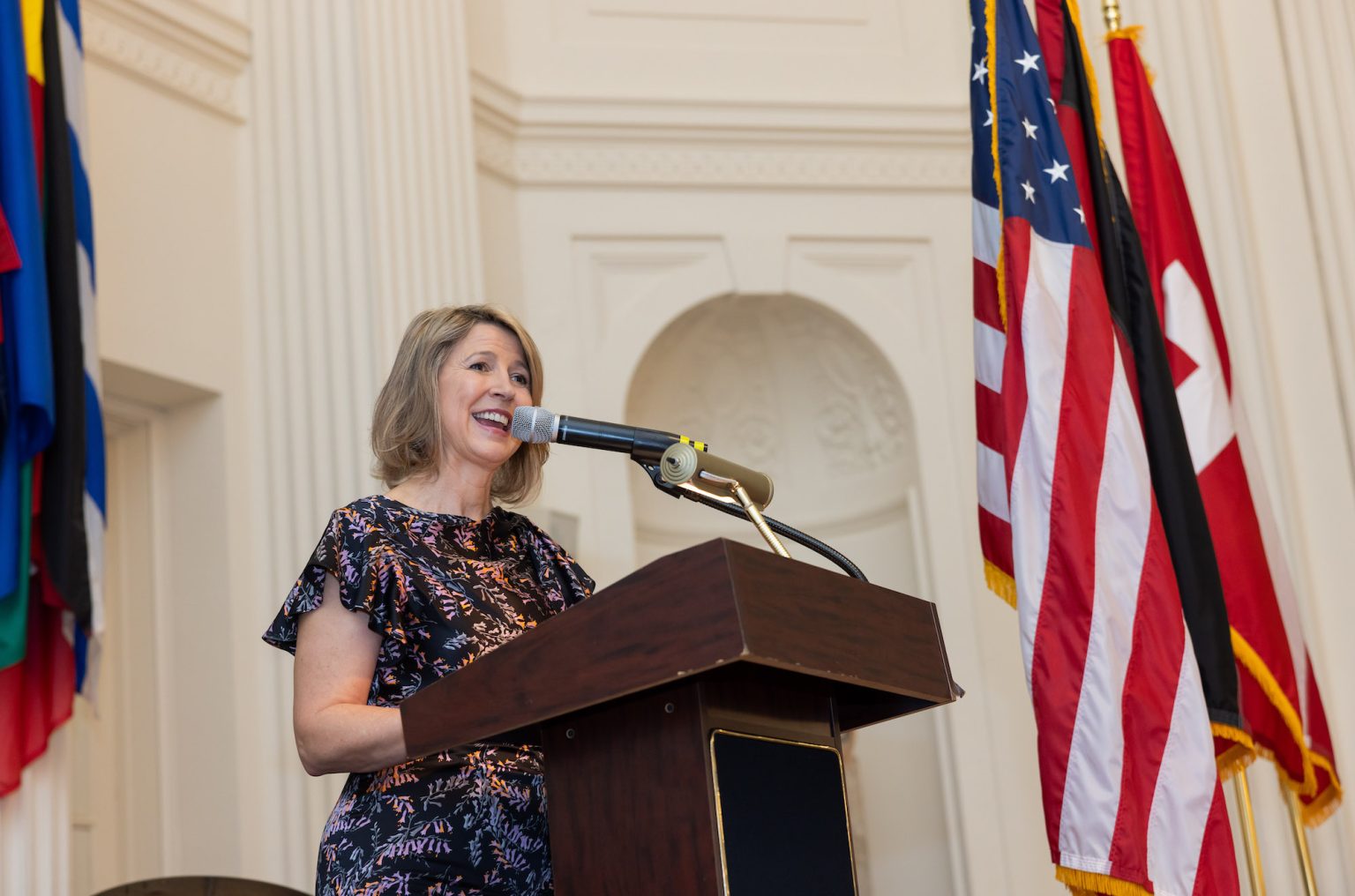 PBS Travel Host Samantha Samantha Brown Honored as 2024 Distinguished ...